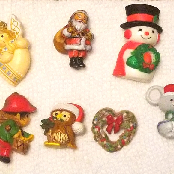 Hallmark | Jewelry | 7 Vintage Hallmark Christmas Pins | Poshmark